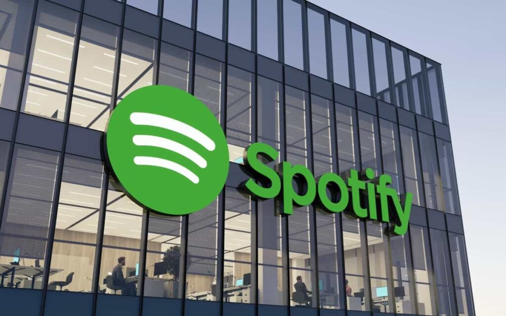 تجربه جامعه‌پذیری کارکنان در شرکت Spotify